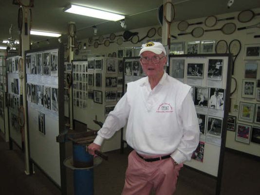 'Greatest Bulldog' ever Dan Magill dies at 93 | 13wmaz.com