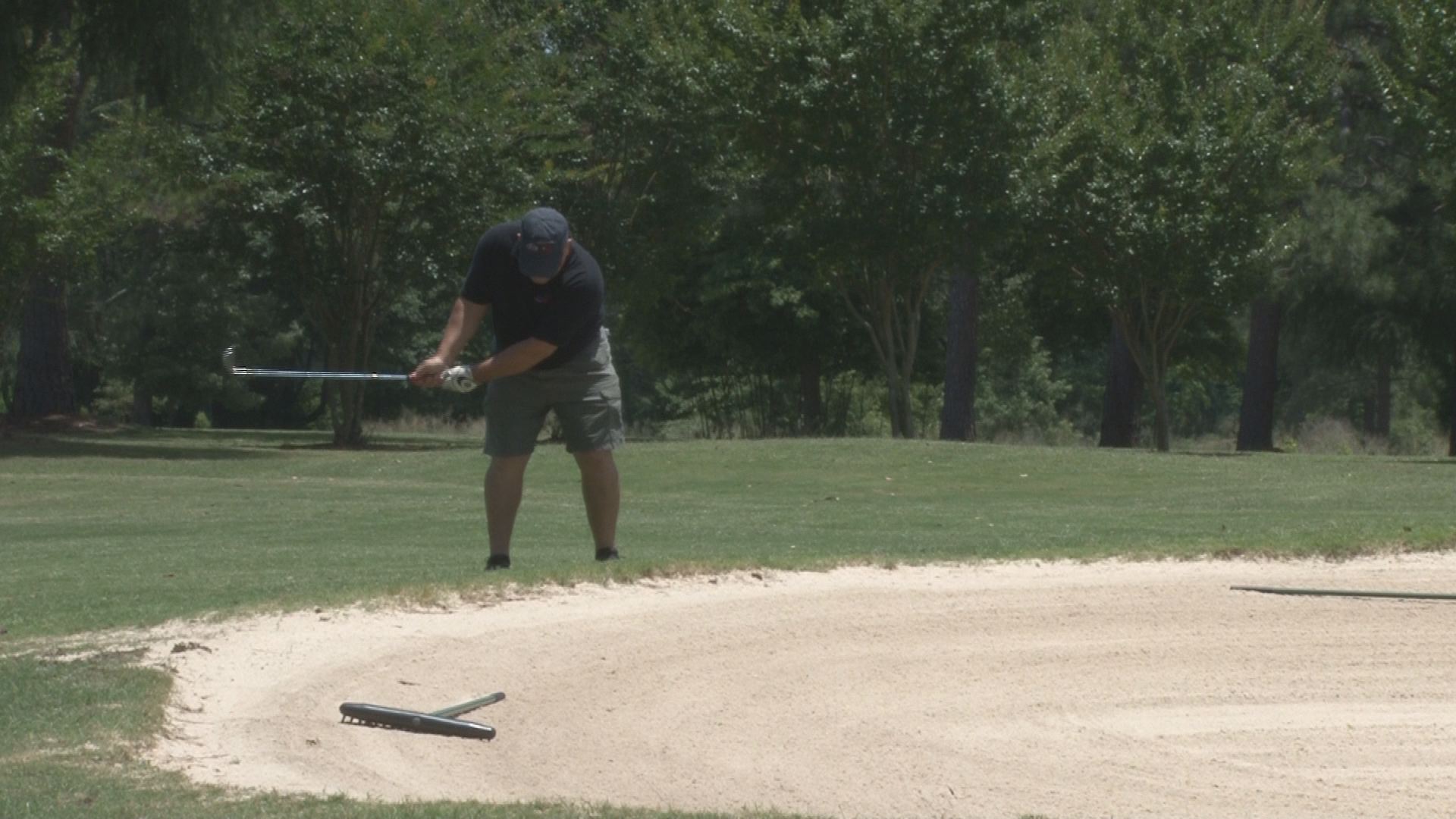 Firefighters golf for muscular dystrophy | 13wmaz.com