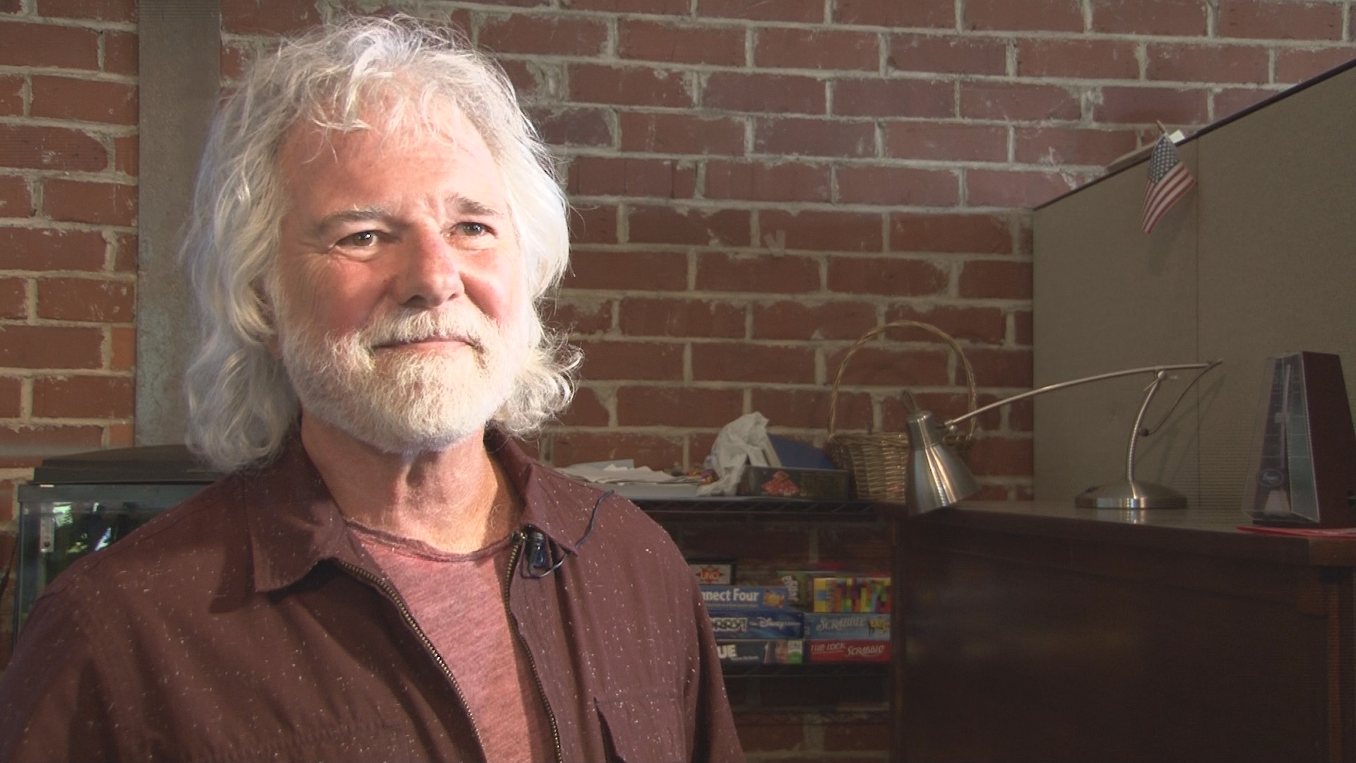 Stones' keyboard player Chuck Leavell visits Daybreak | 13wmaz.com